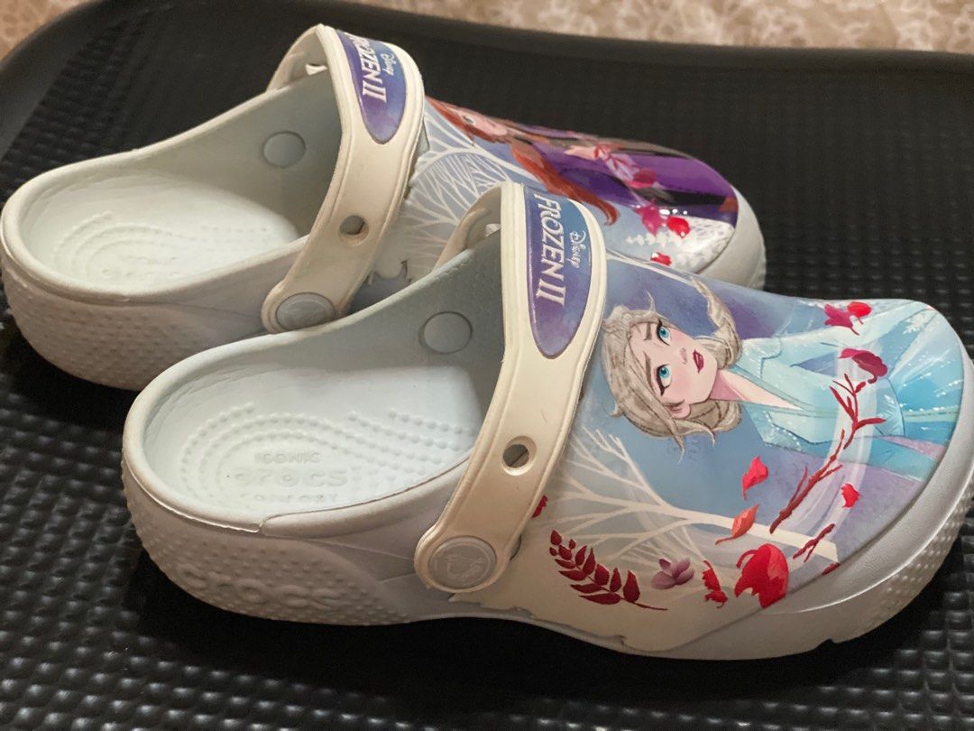CROCS Authentic Frozen 2 Elsa and Anna, Babies & Kids, Babies & Kids ...