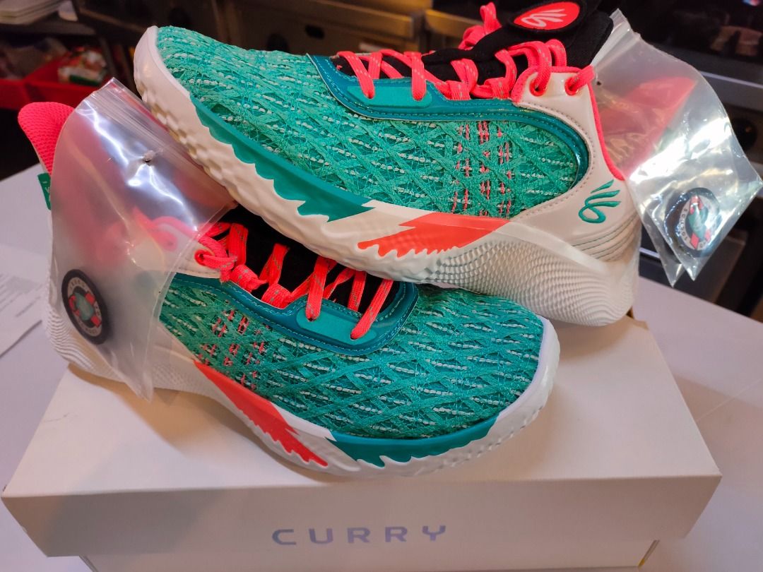 Curry 9 Elementary School Size 9 on Carousell