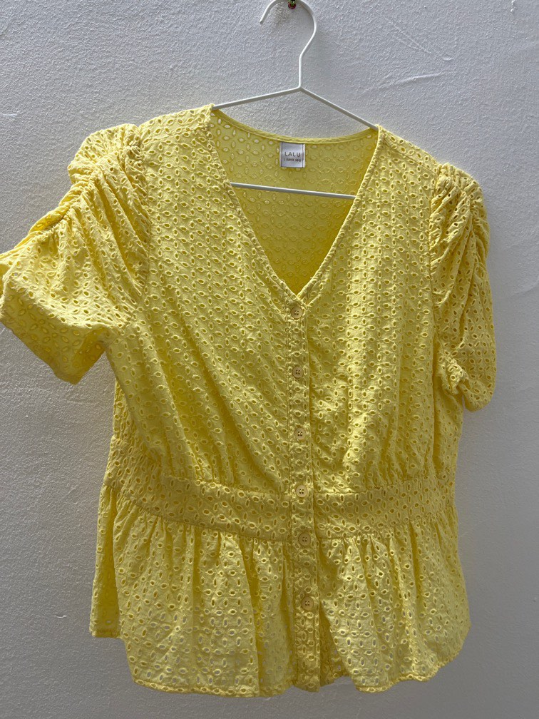 Cute Yellow Top, Women's Fashion, Tops, Blouses on Carousell