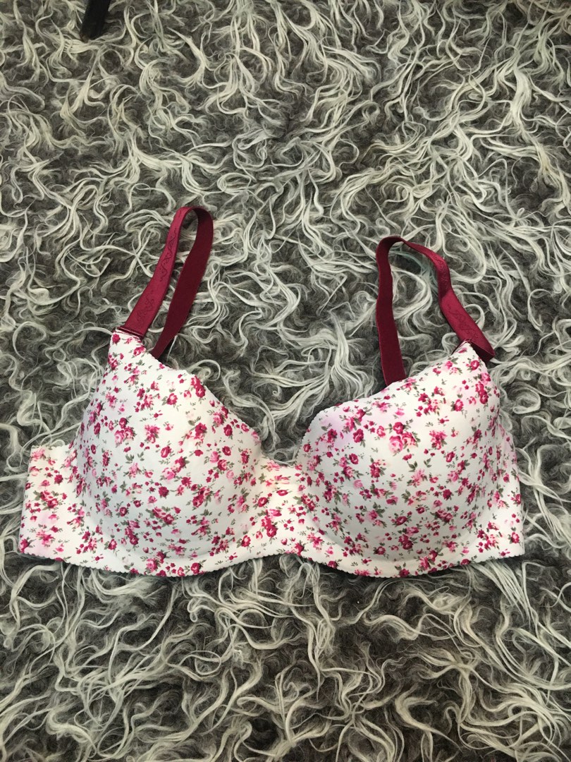 Da ultimo seamless fits to 34b/32c/36a on Carousell