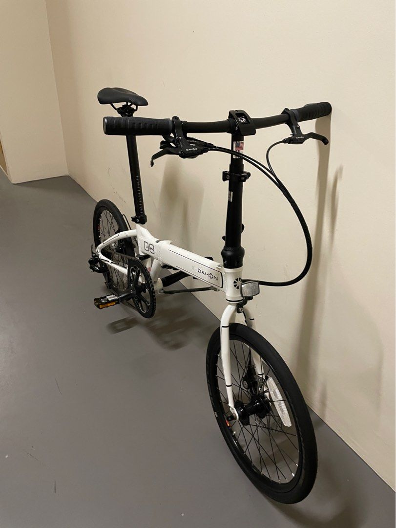 Dahon Launch D8, Sports Equipment, Bicycles & Parts, Bicycles on Carousell