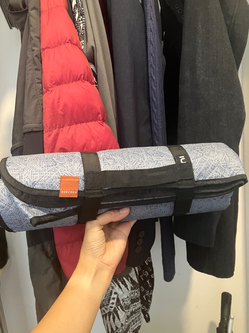 Decathlon picnic mat, Sports Equipment, Hiking & Camping on Carousell