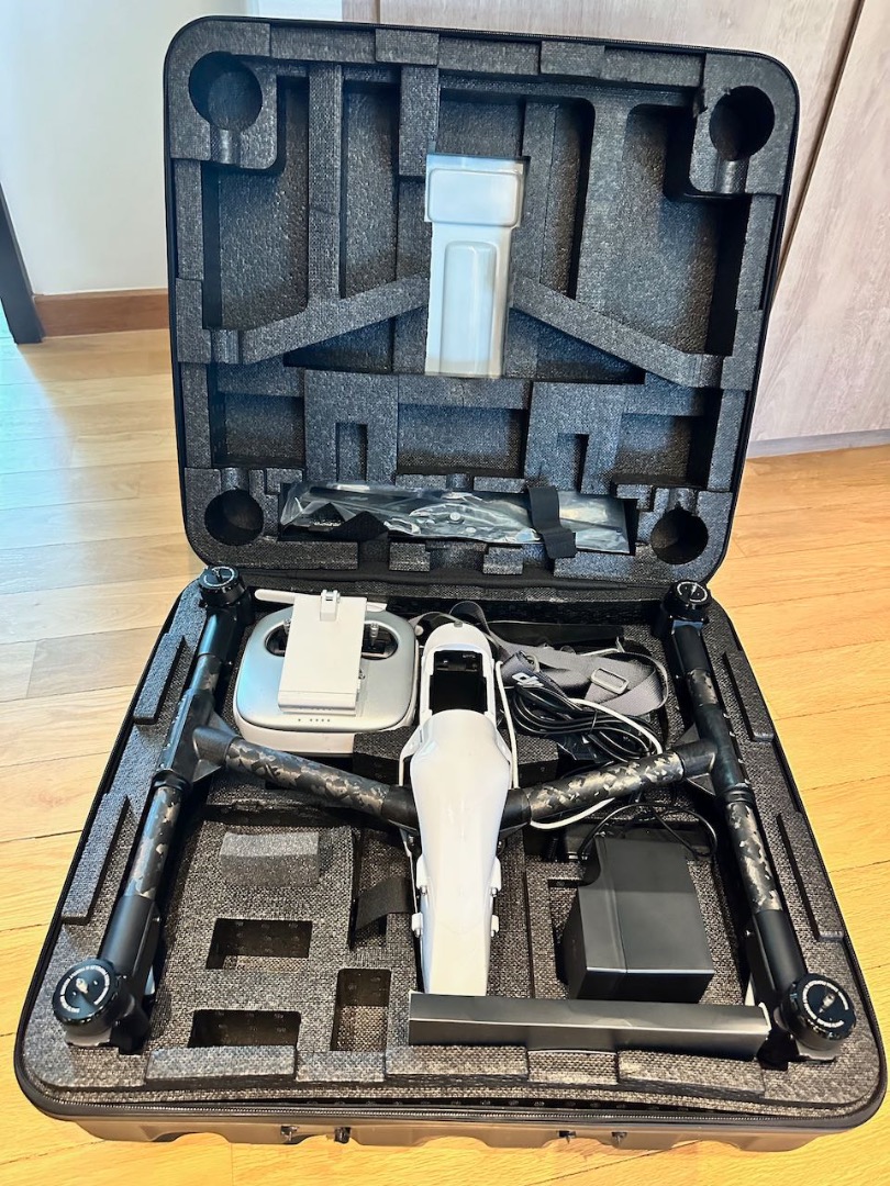 DJI Inspire v1 Pro, Photography, Drones on Carousell