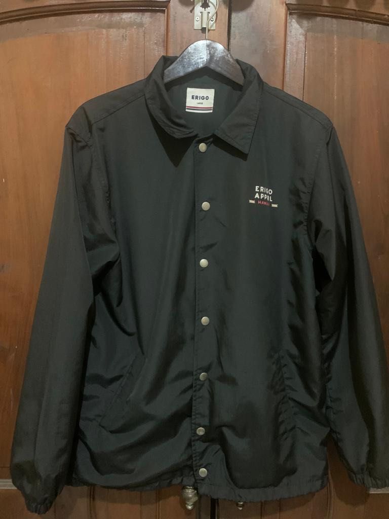 Erigo Coach Jacket Relax Your Mind, Fesyen Pria, Pakaian , Baju Luaran ...