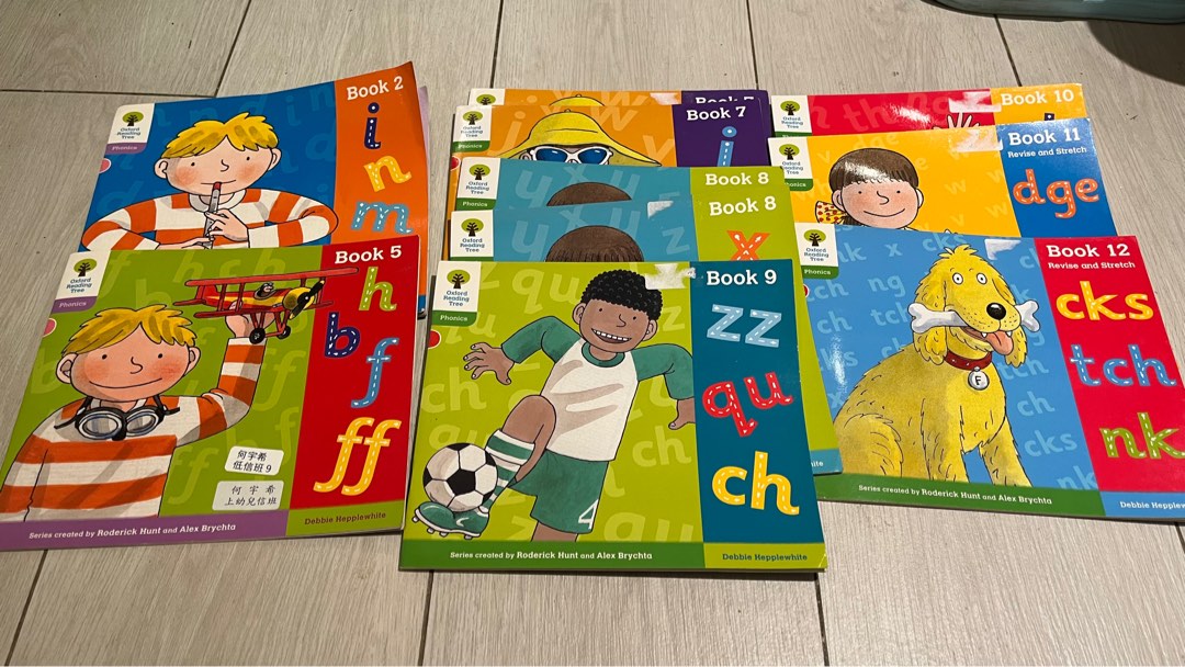 Floppy phonics book 2-12, 興趣及遊戲, 書本 & 文具, 兒童書籍 - Carousell