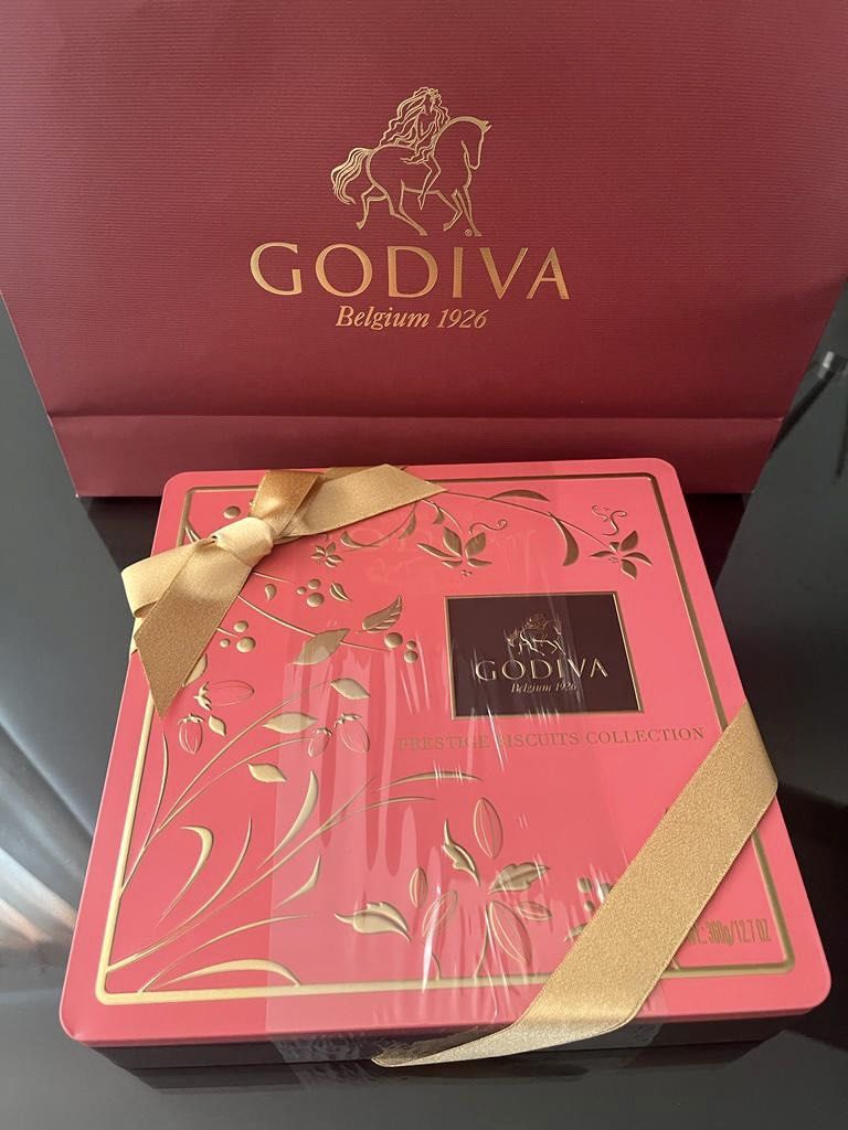 Godiva Gift Box [Worth $120], Food & Drinks, Gift Baskets & Hampers on Carousell