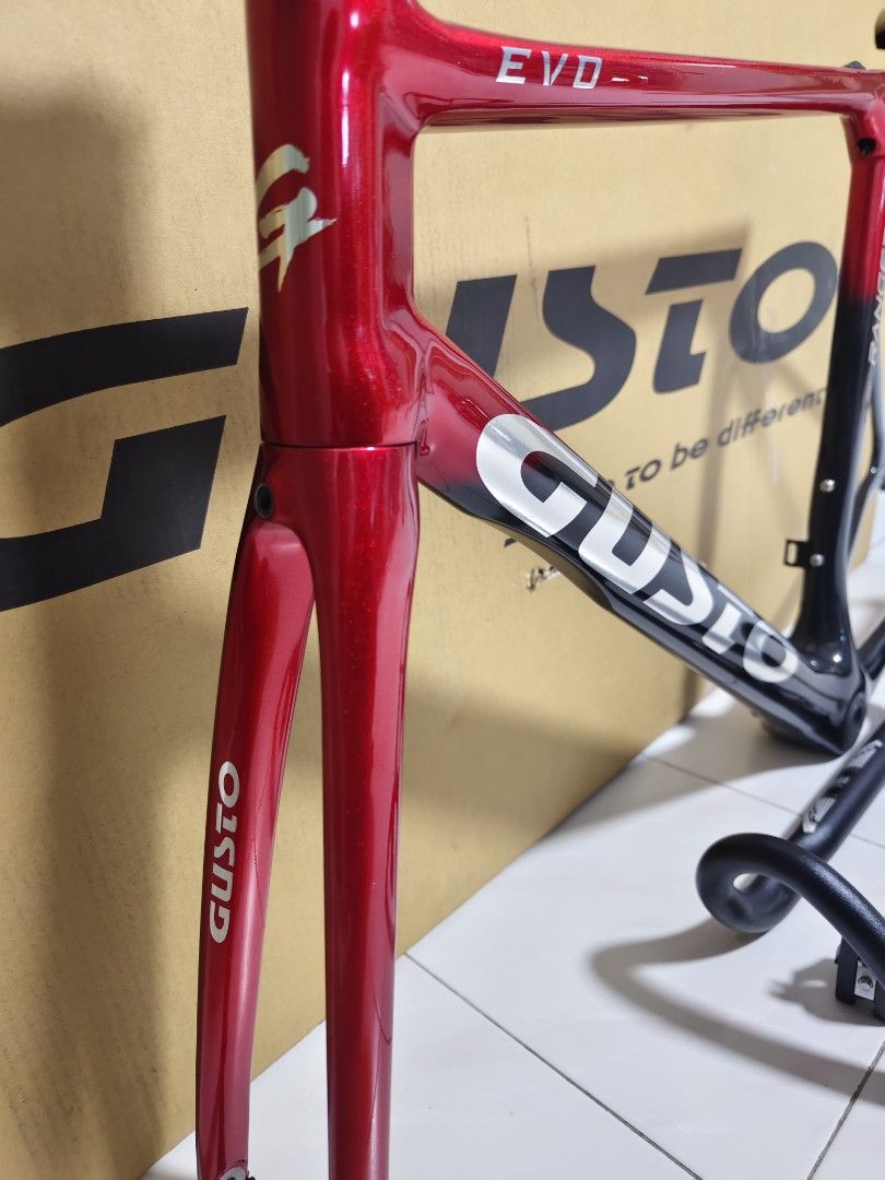 Gusto ranger evo carbon roadbike frameset, Sports Equipment, Bicycles ...