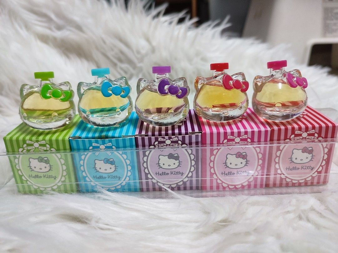 Hello Kitty Collector Edition [Sweet Collection], Hobbies & Toys ...