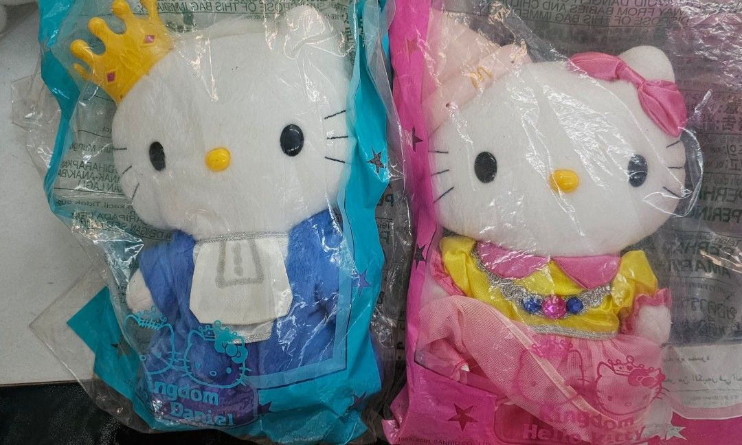 Hello Kitty King & Queen, Hobbies & Toys, Memorabilia & Collectibles, Vintage Collectibles on ...