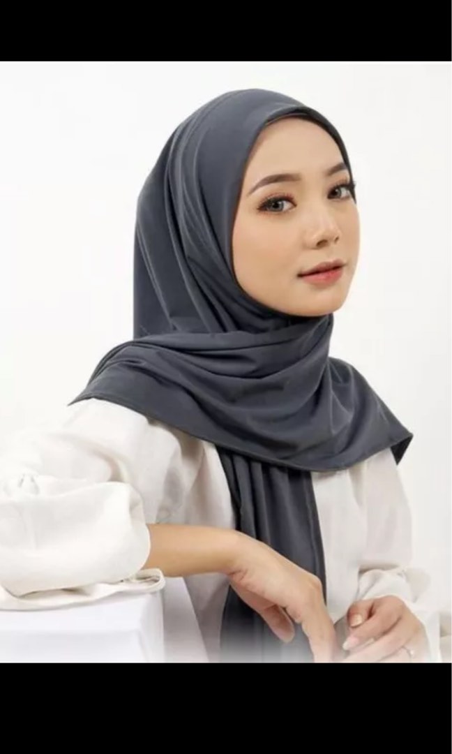 Instant Sports Hijab / Tudung, Women's Fashion, Muslimah Fashion, Hijabs on Carousell