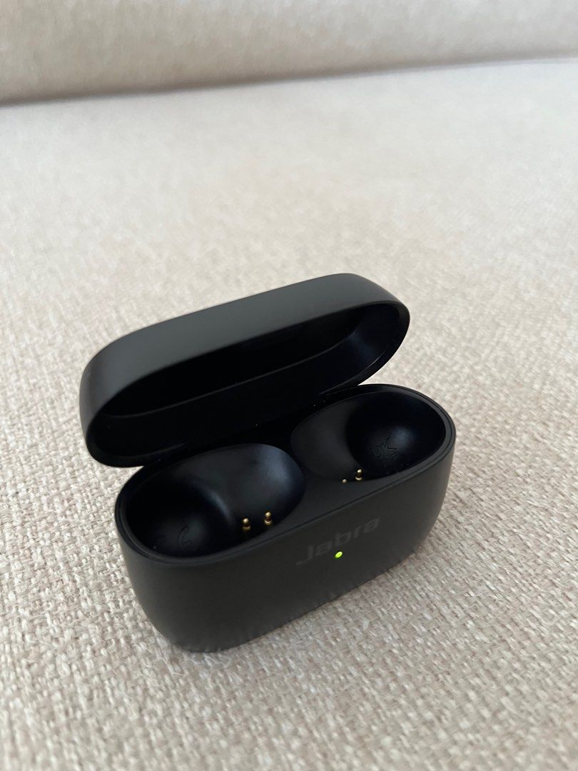 Jabra elite 4 active charging case, Audio, Earphones on Carousell