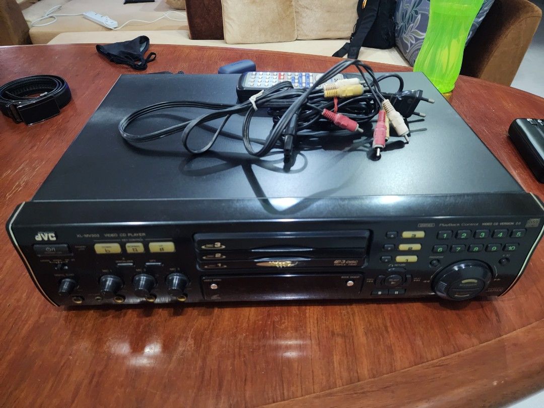 JVC XL-MV303BK 3 Disc Karaoke Video VCD CD Player Changer - with remote (damaged), Audio ...