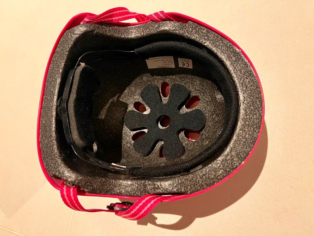 Kids Micro brand Helmet to cycling, scooting, rollerblading etc, Sports ...