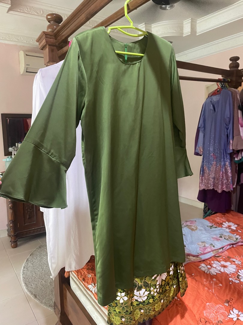 Kurung Hijau Womens Fashion Muslimah Fashion Baju Kurung And Sets On Carousell