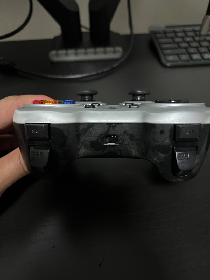 Logitech f710 wireless controller (PC), Video Gaming, Gaming ...