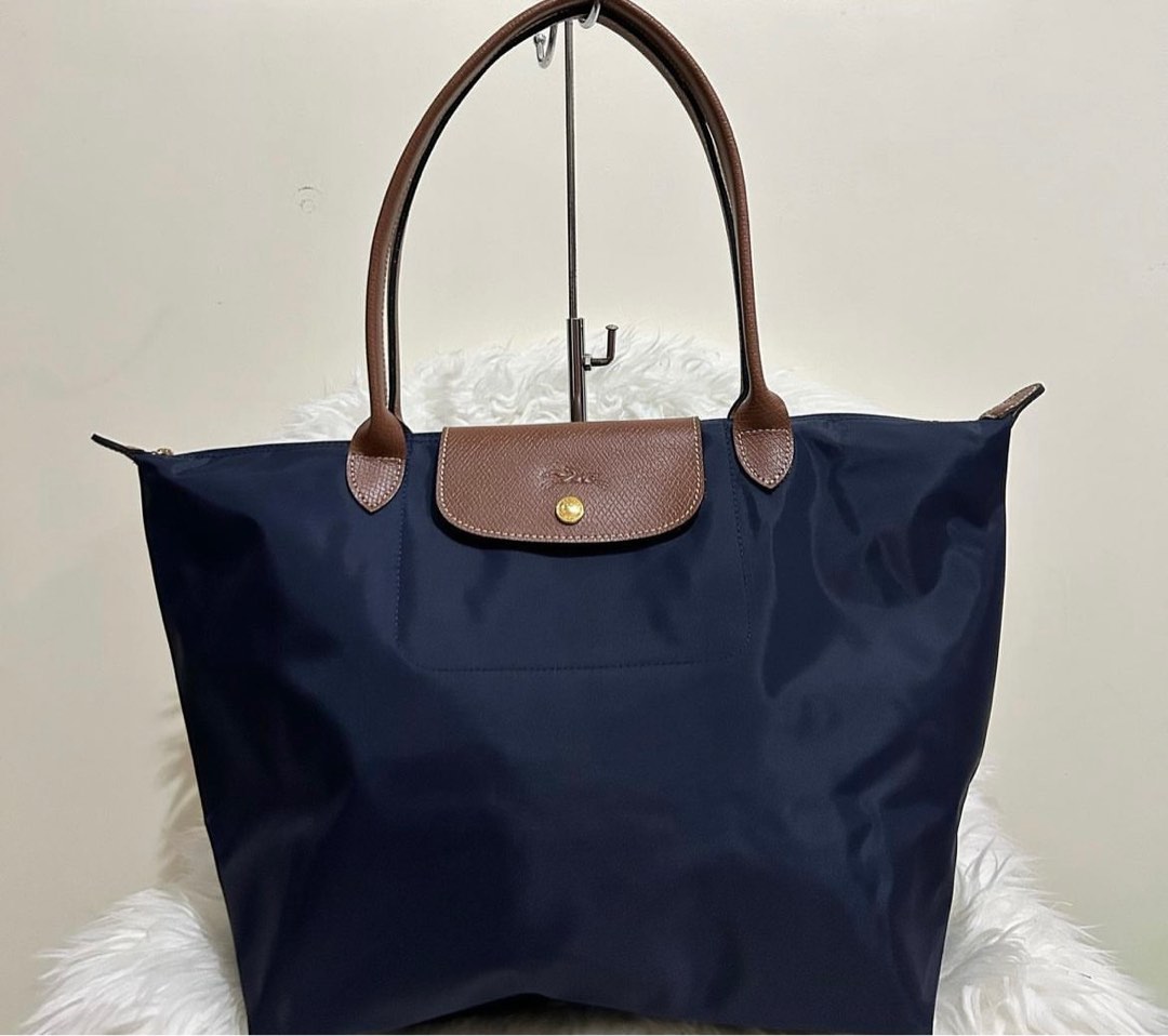 Longchamp large lh navy blue, Luxury, Bags & Wallets on Carousell