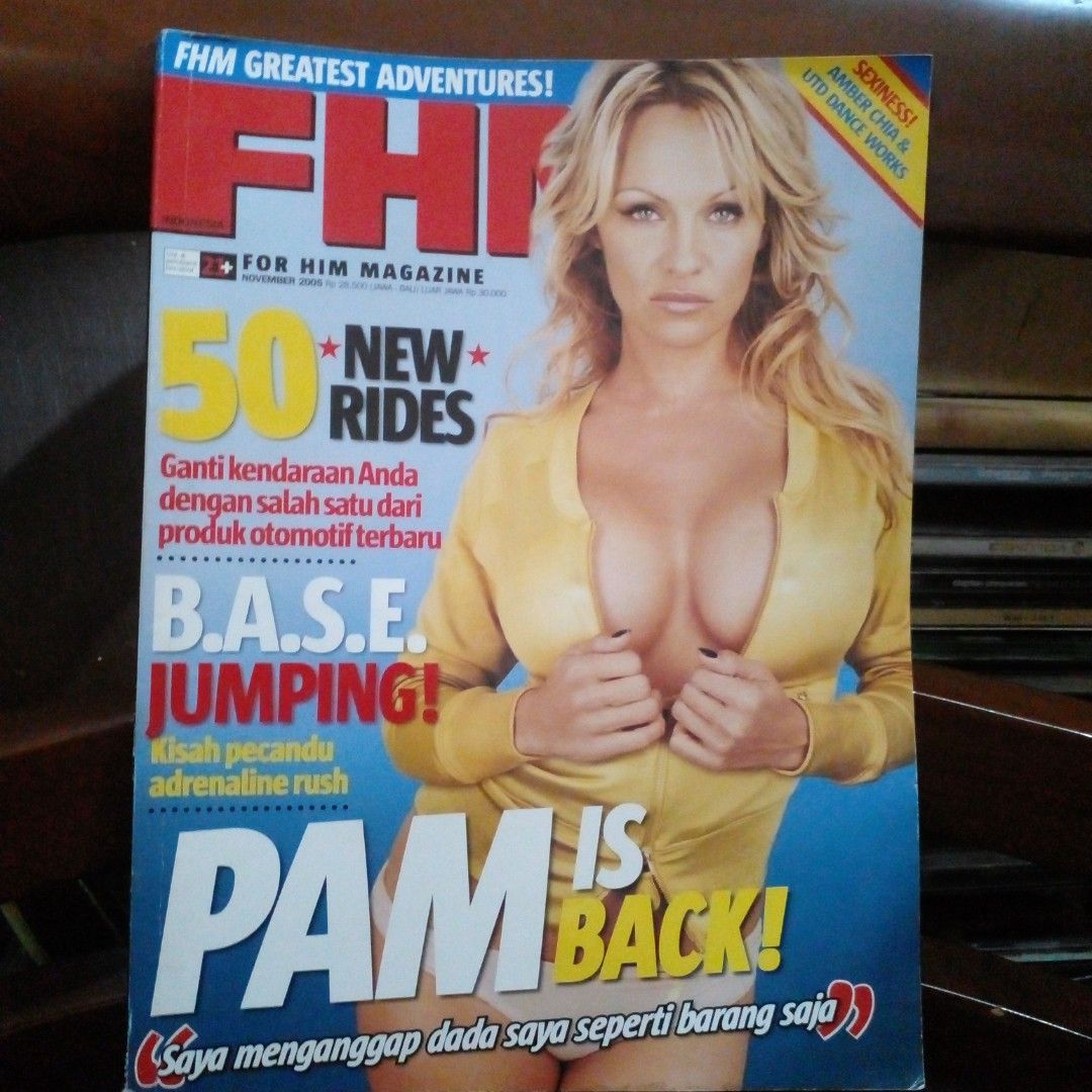 Majalah dewasa FHM ME POPULAR, Barang Yang Dicari di Carousell