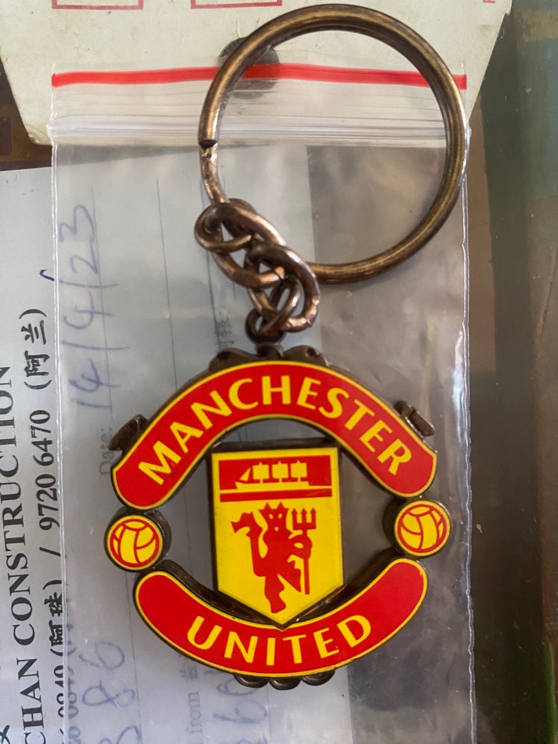 Manchester United keychain, Hobbies & Toys, Memorabilia & Collectibles ...