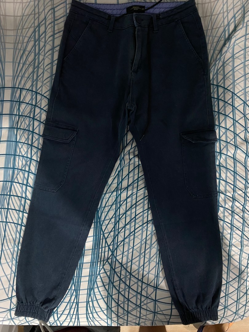 Memo Jogger Pants, Men's Fashion, Bottoms, Joggers on Carousell