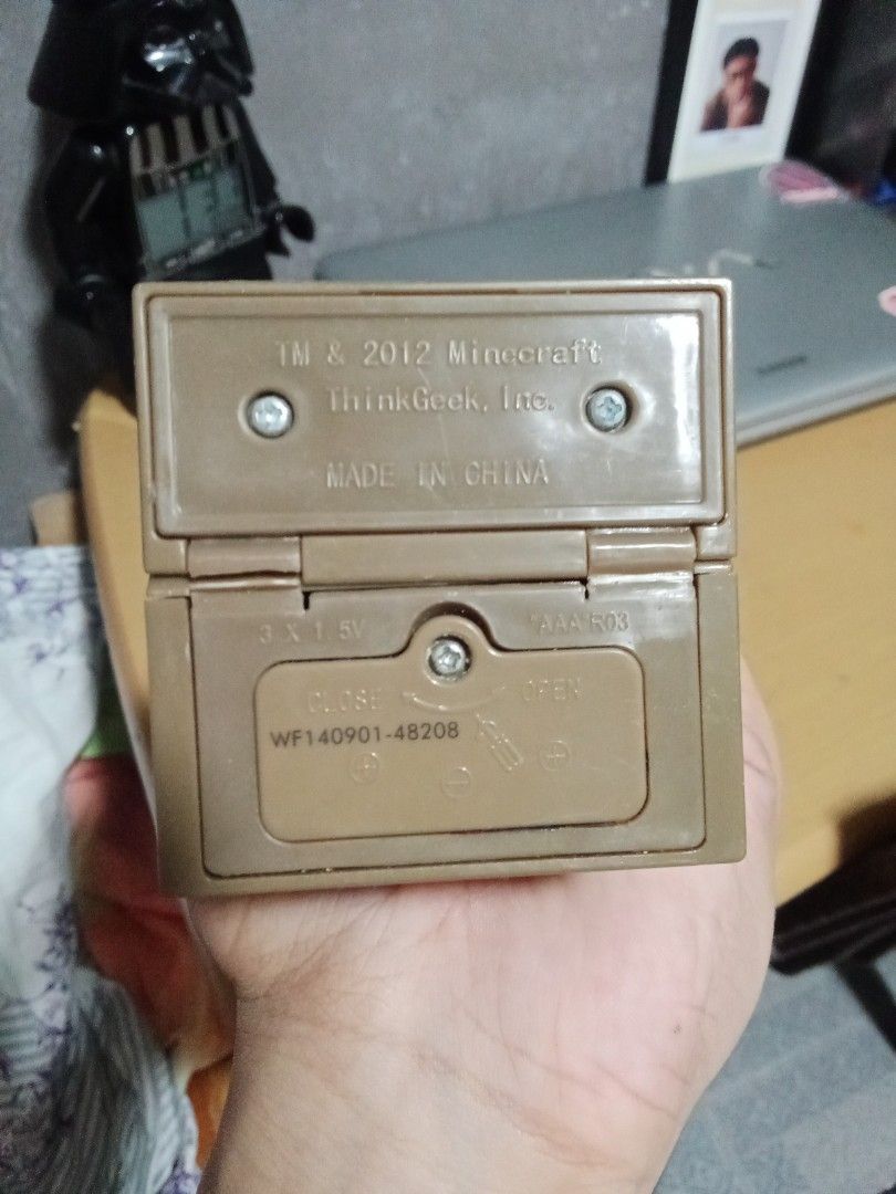 Minecraft not working torch light with flaws, Hobbies & Toys, Toys ...