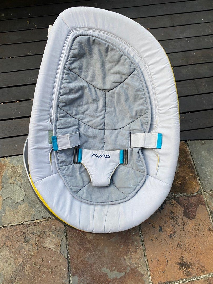 Nena leaf curv baby rocker, Babies & Kids, Baby Nursery & Kids ...