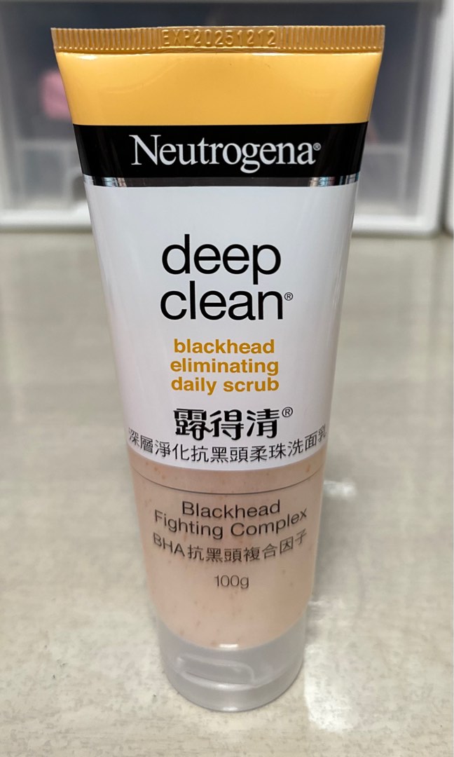 Neutrogena deep clean eliminating daily scrub, Beauty & Personal Care ...