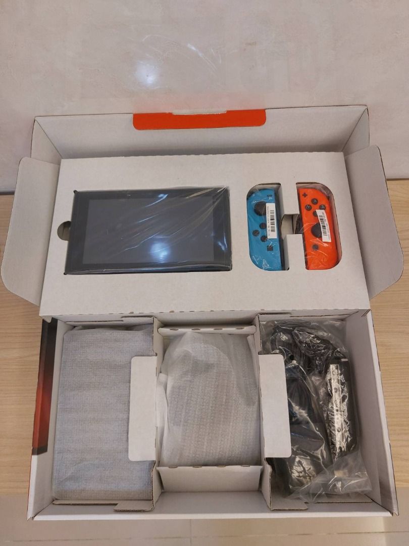 【Nintendo 任天堂】二手 NS Switch 【紅/藍】主機 功能都正常 一般版本 初代主機 , 電玩遊戲相關, 電玩主機, Nintendo 任天堂在旋轉拍賣