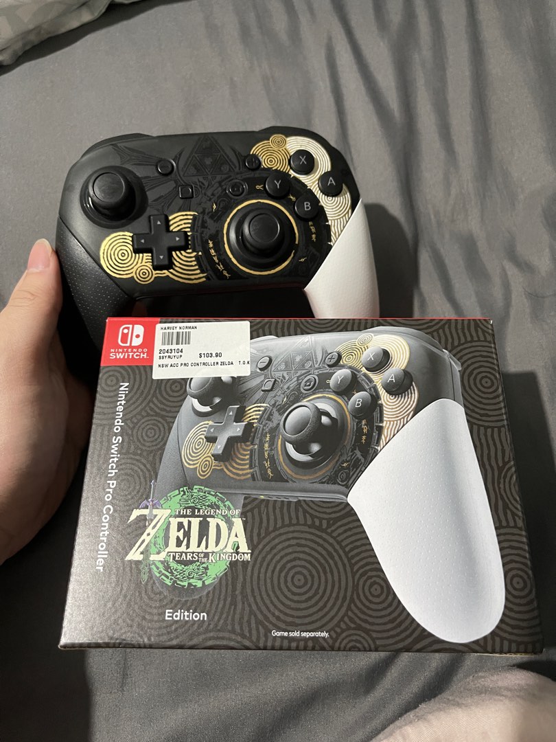 Nintendo Switch Pro Controller Zelda Limited edition, Video Gaming ...