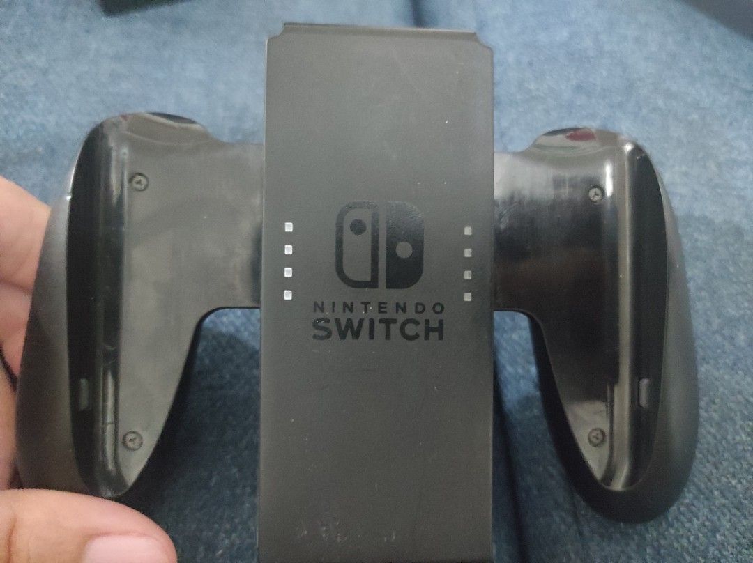 Nintendo Switch V2 complete set with accessories, Video Gaming, Video ...