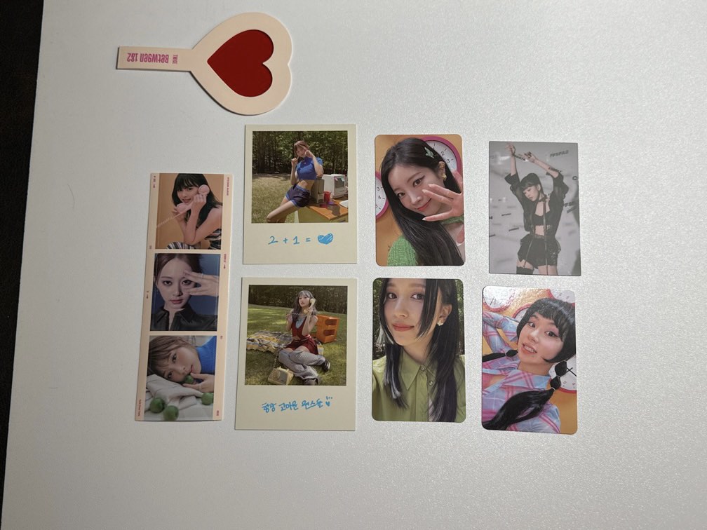 Official twice between 1&2 pcs, polaroid pcs, message pc and film photo ...