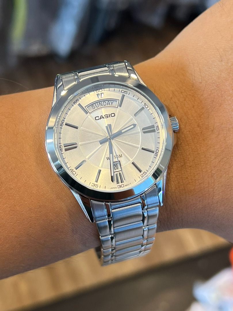 ORIGINAL CASIO Analog Day Date Stainless Steel Men's Watch MTP-1381D-7AV, Men's Fashion, Watches ...