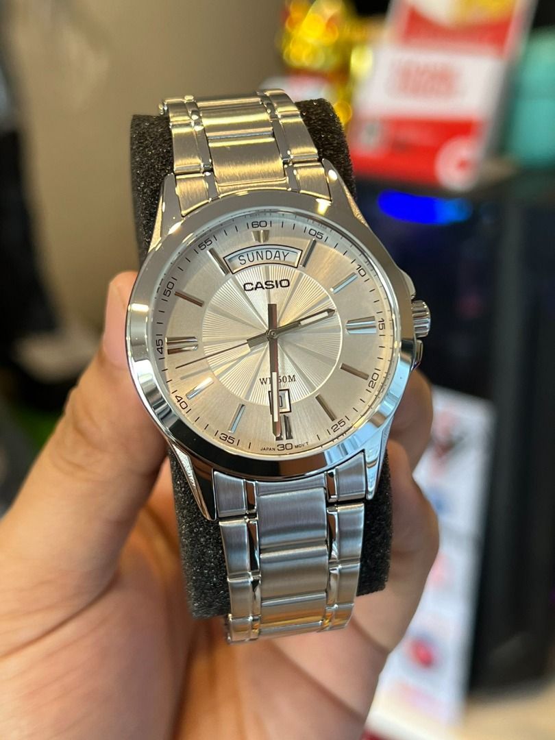 ORIGINAL CASIO Analog Day Date Stainless Steel Men's Watch MTP-1381D-7AV, Men's Fashion, Watches ...