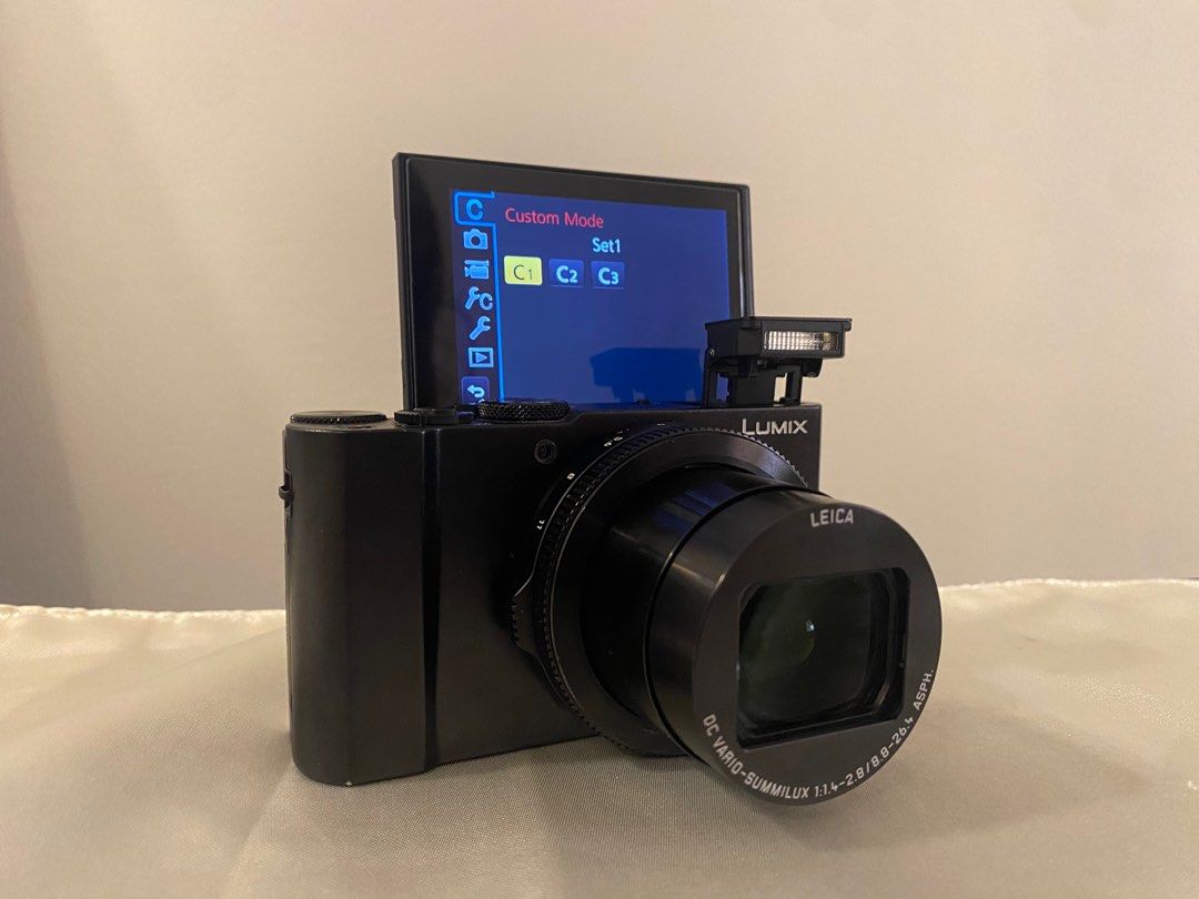 Panasonic Lumix DMC-LX10, Photography, Cameras on Carousell