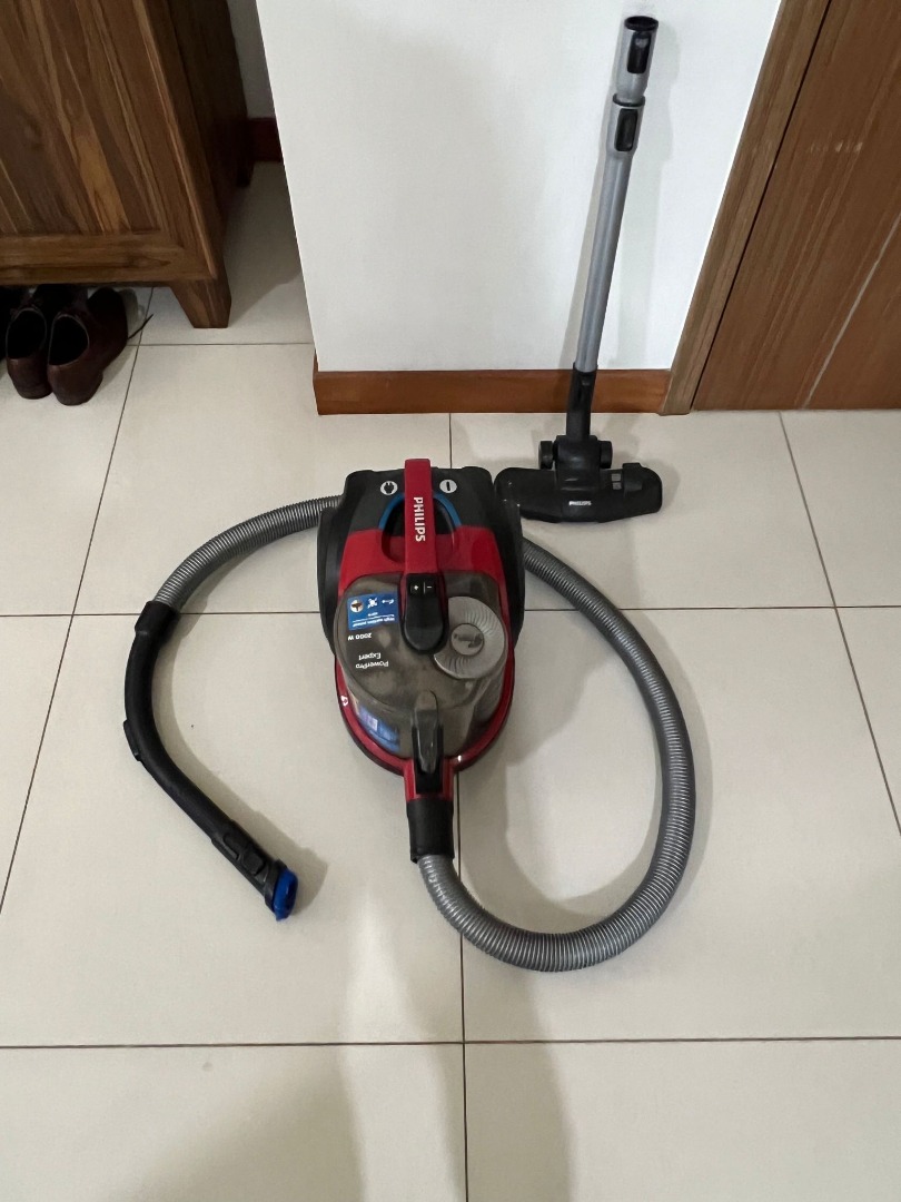 Phillips power pro vaccim cleaner, TV & Home Appliances, Vacuum Cleaner ...