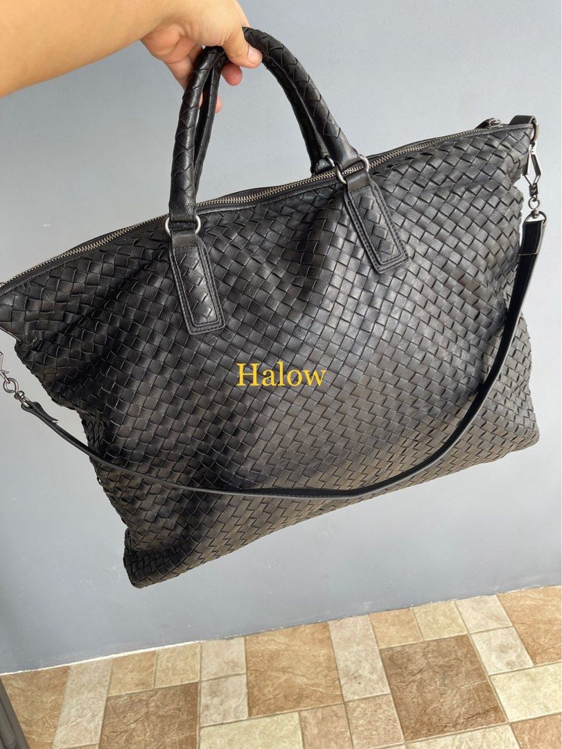 Preloved 2 way bag banig, Luxury, Bags & Wallets on Carousell