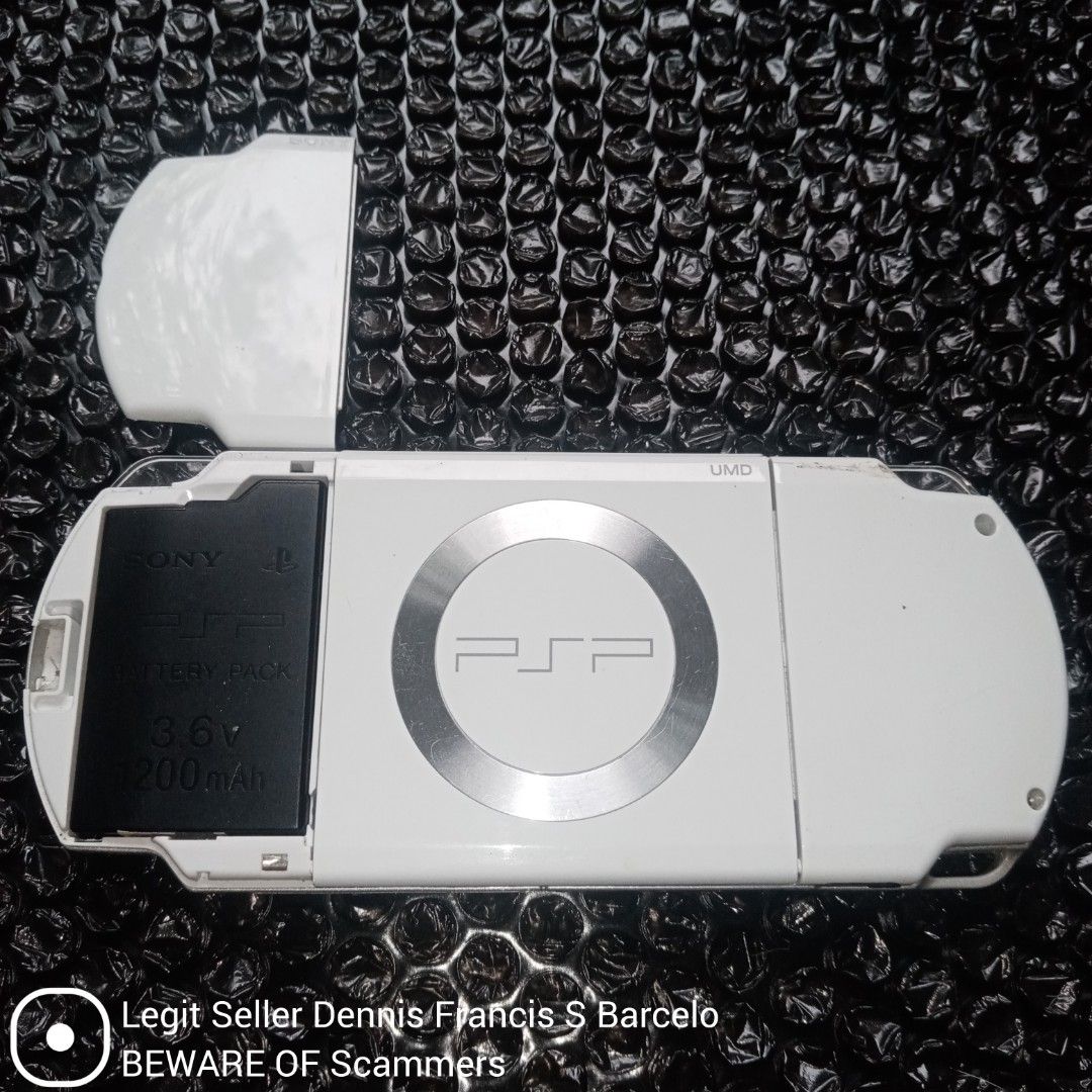 PSP-2000 Ceramic White Package Set, Video Gaming, Video Game Consoles ...