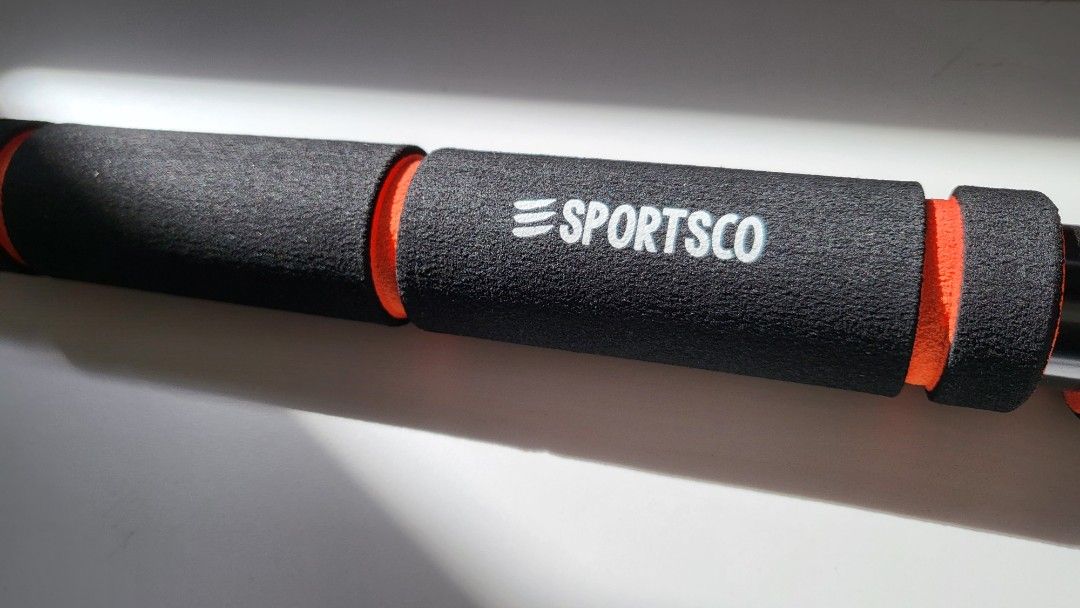 Pull up (chin) bar, Sports Equipment, Exercise & Fitness, Cardio ...