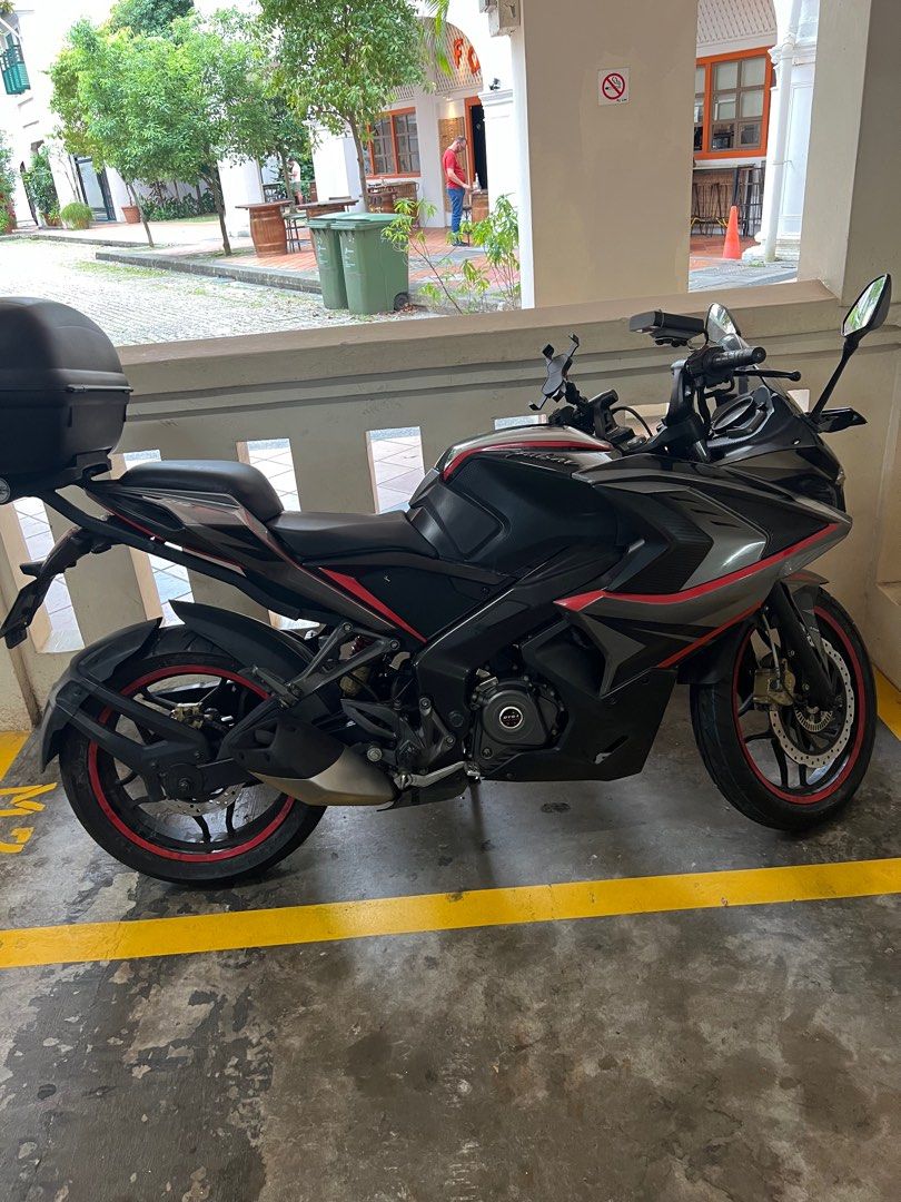 Pulsar rs200, Motorcycles, Motorcycles for Sale, Class 2B on Carousell