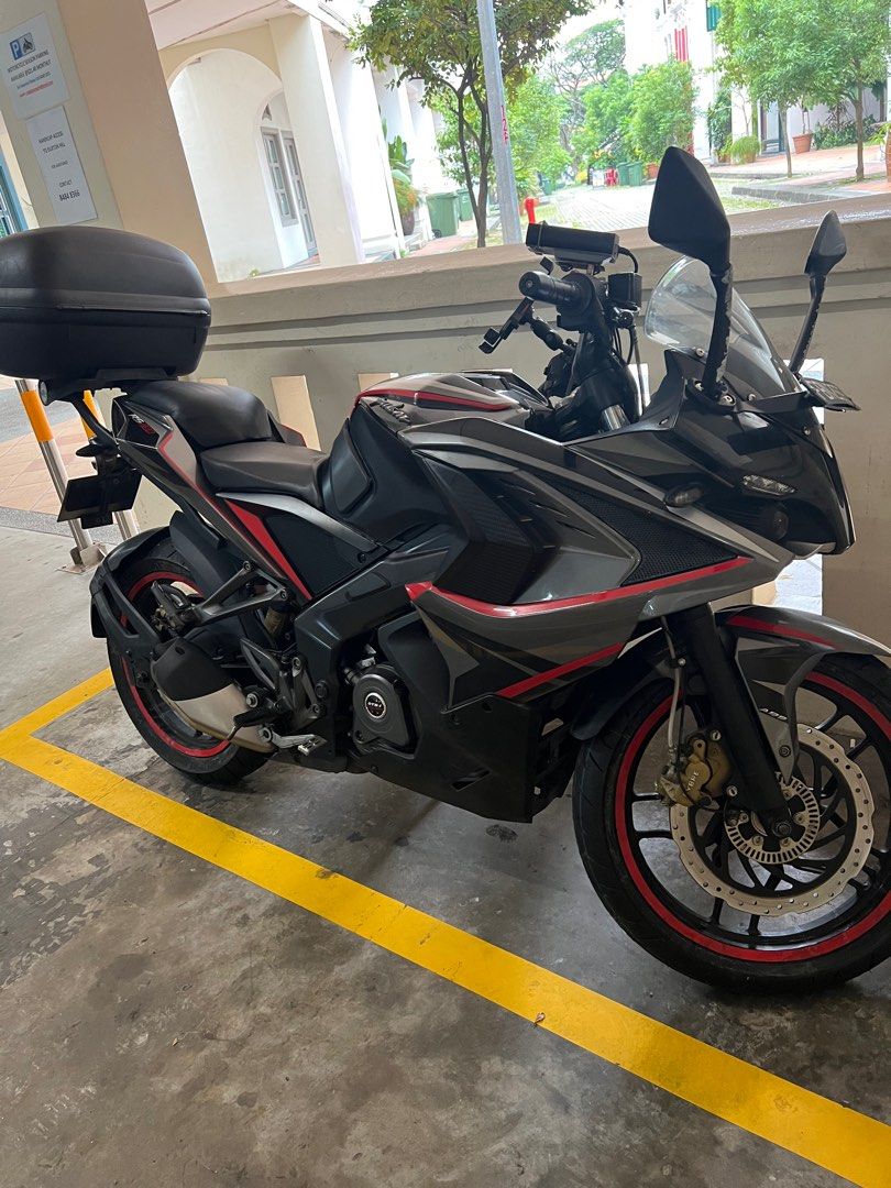 Pulsar rs200, Motorcycles, Motorcycles for Sale, Class 2B on Carousell