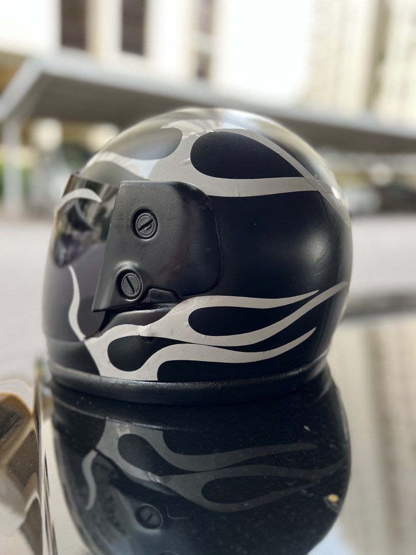 Real Go-Kart helmet for kids, Motorcycles, Motorcycle Apparel on Carousell