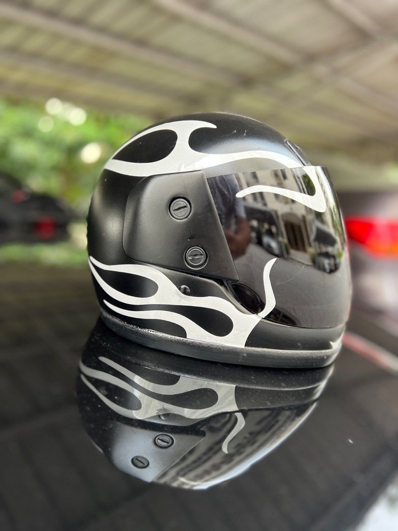 Real Go-Kart helmet for kids, Motorcycles, Motorcycle Apparel on Carousell