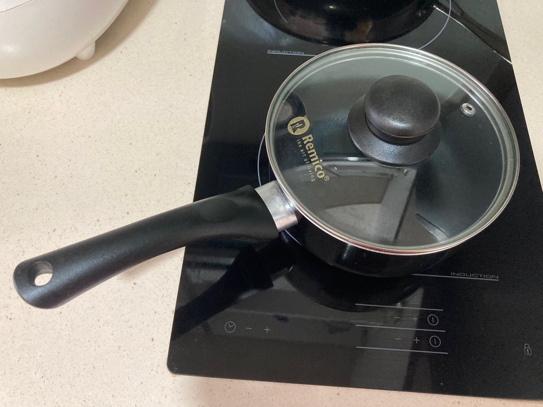 Remico Pan pot with glass lid, Furniture & Home Living, Kitchenware ...