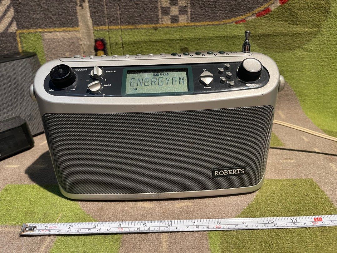 Roberts Digital Radio boombox 220v complete am and fm local stations ...