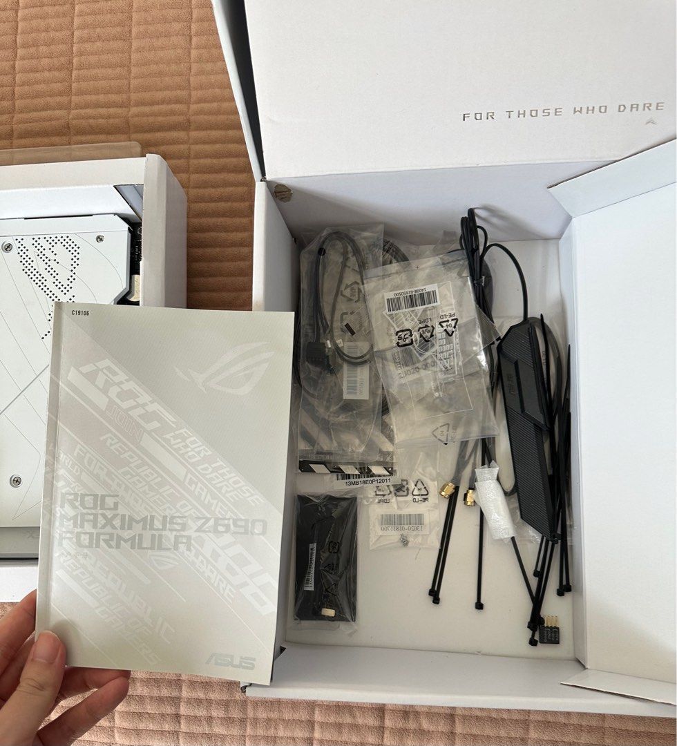 ROG Maximus Z690 Formula, Computers & Tech, Parts & Accessories ...