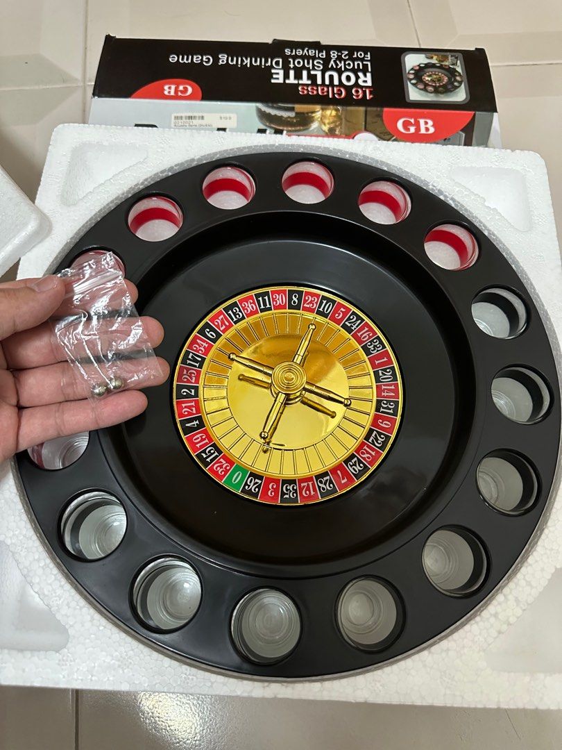 Roulette 16 Glass Lucky Shot Drinking Game, Hobbies & Toys, Toys ...