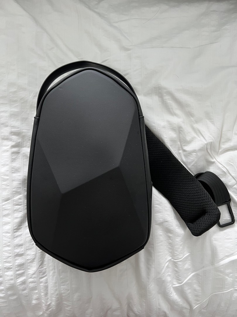 SARLAR Hard Travel Case for Oculus Meta Quest 2/Meta Quest Pro ...