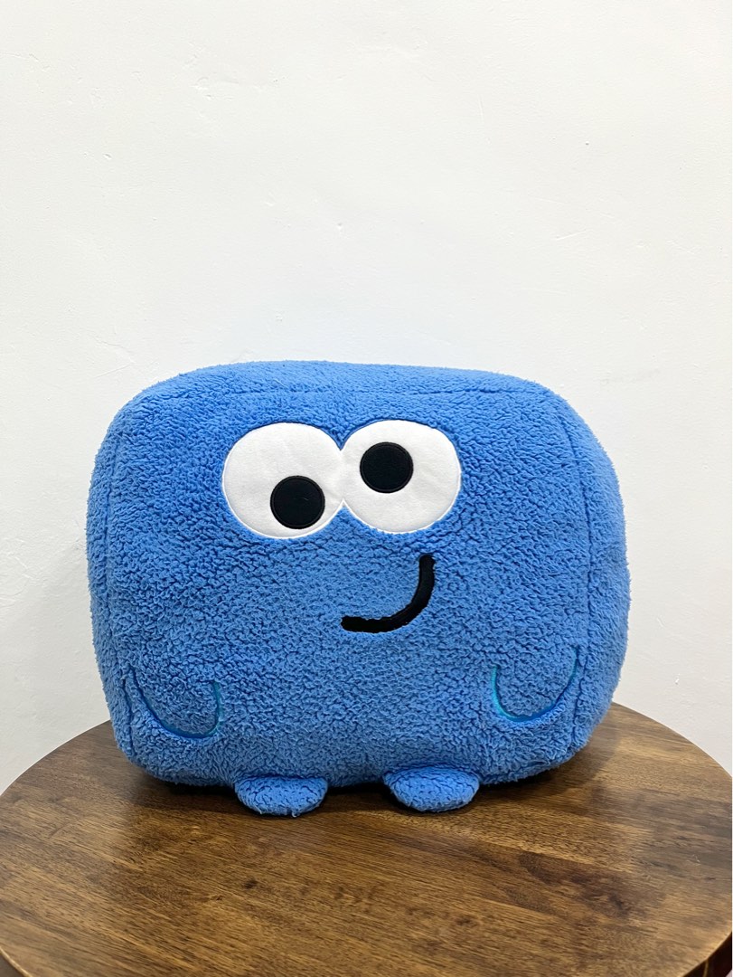 Sesame Street Cookie Monster Cube Plush, Hobbies & Toys, Toys & Games ...