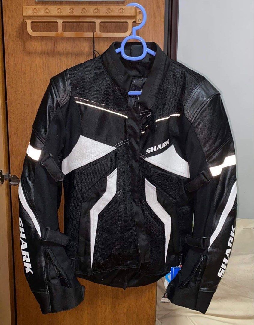 SHARK AIRED JACKET XS BRAND NEW, Men's Fashion, Coats, Jackets and ...