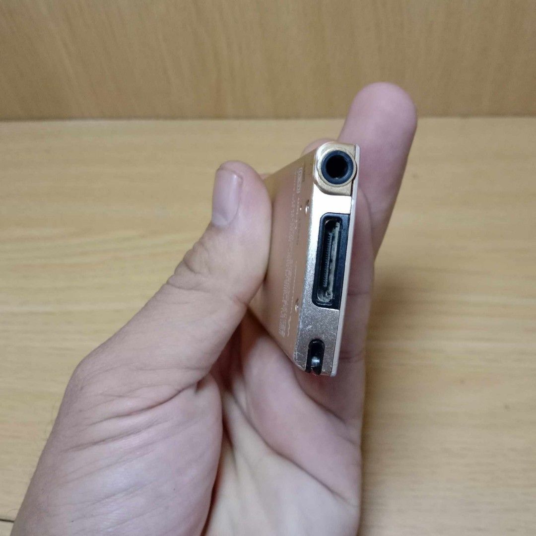 Sony digital walkman NW -S744, Audio, Portable Music Players on Carousell