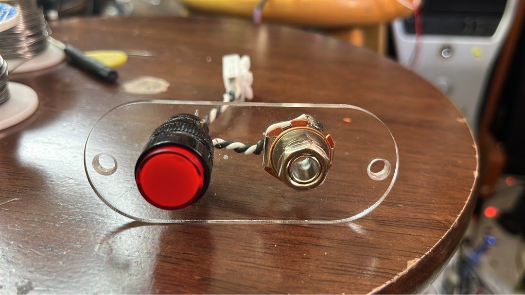 Strat Kill Switches Memory Push Button, Hobbies & Toys, Music & Media ...